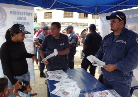 PJ en las Noticias - Protección Civil inspecciona viviendas y terrenos ...
